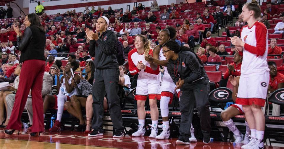 Former Georgia women's basketball player Angel Robinson signed by ...
