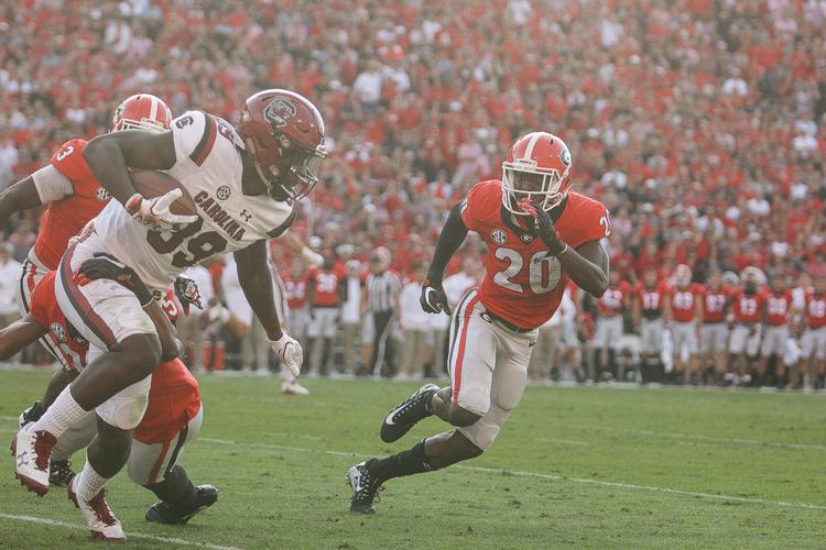 PHOTOS: Georgia vs. South Carolina | First Half | Gameday | redandblack.com