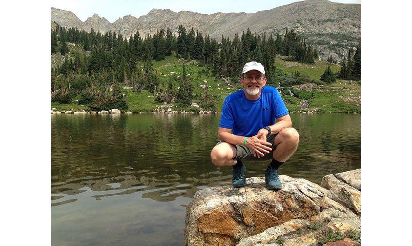 Peter Munson passes through Athens as part of 6-million-step journey ...