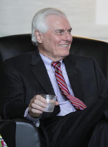 ‘Superstar’ engineering dean retires from UGA | Organizations ...