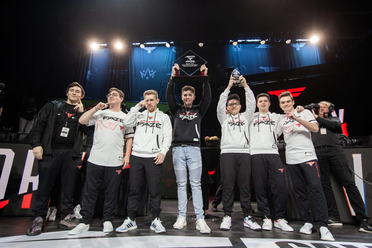MajorManiak and Atlanta FaZe shoot for $50,000 in Call of Duty League ...