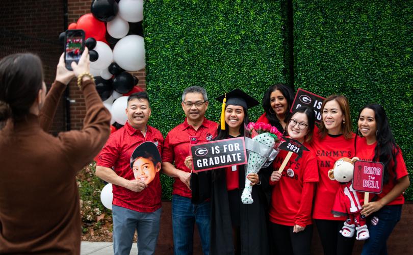 PHOTOS: UGA Fall Commencement 2021 | Multimedia | redandblack.com