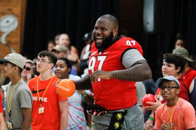 Meeting their heroes: Georgia football players inspired by the kids of ...