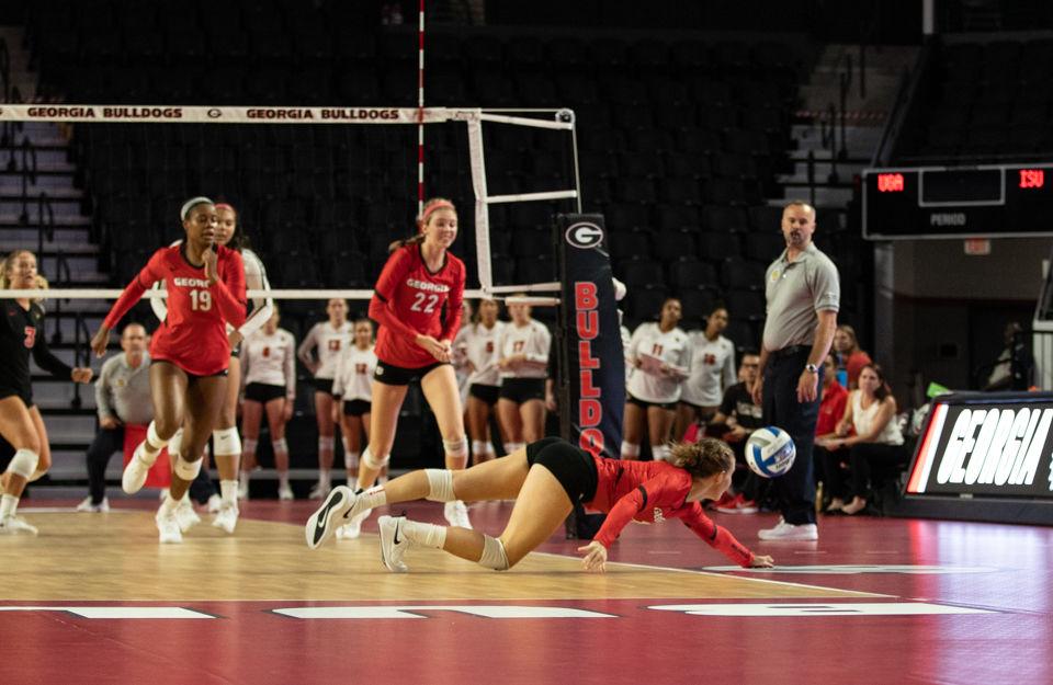Georgia volleyball sweeps NC State to close out Georgia Tech Classic ...