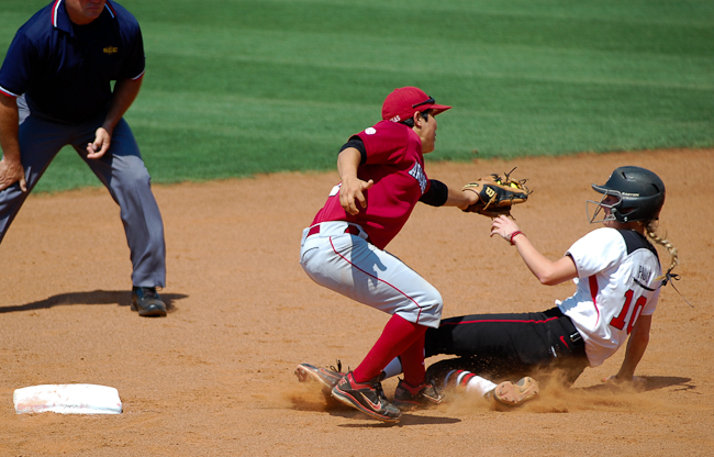 PHOTO GALLERY: Softball versus Arkansas game one | Georgia Sports ...