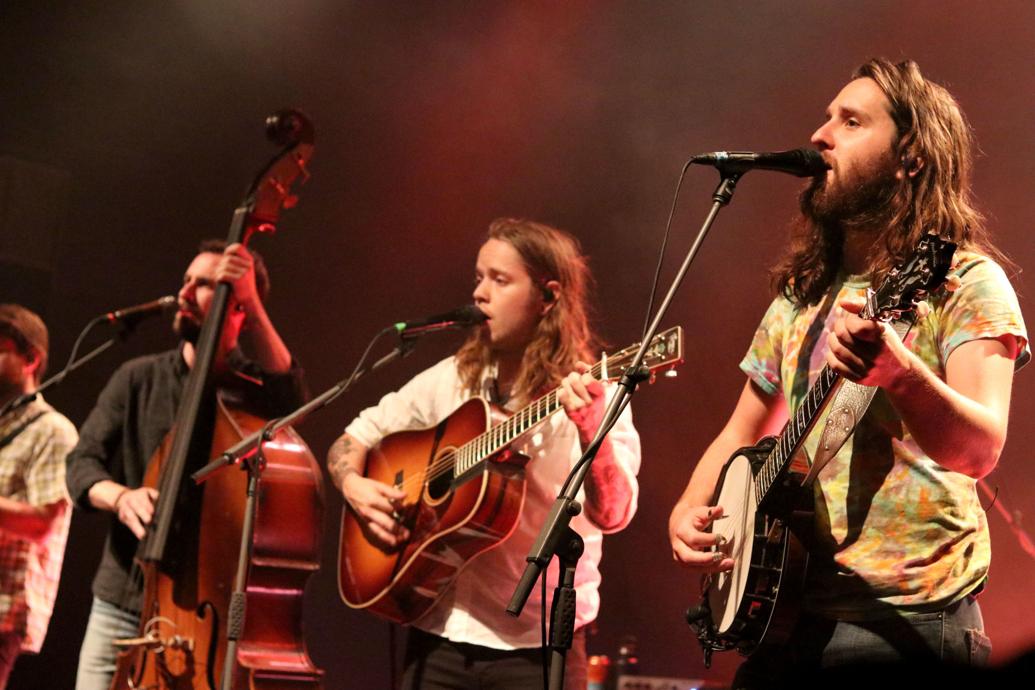 Billy Strings performs two sets of fast-flying bluegrass jams to a ...