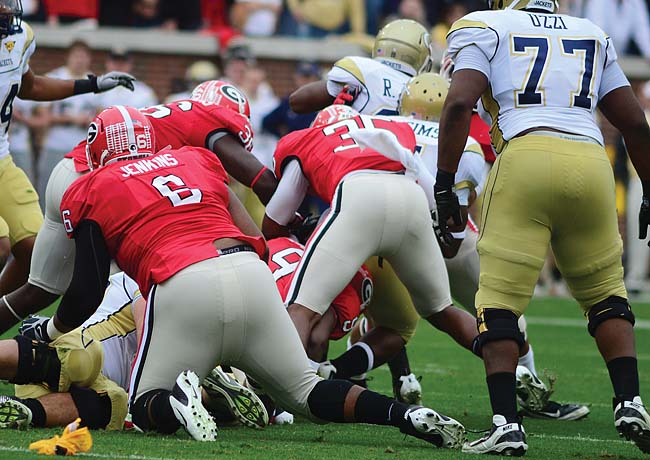 PHOTO GALLERY: Defensive End Position Breakdown | Sports | redandblack.com