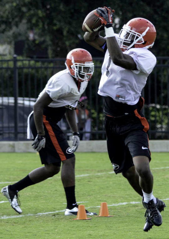 Tuesday Football Practice | Photo Galleries | redandblack.com