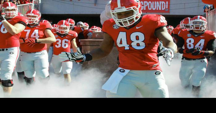 Quayvon Hicks practicing at fullback and tailback for the Georgia ...