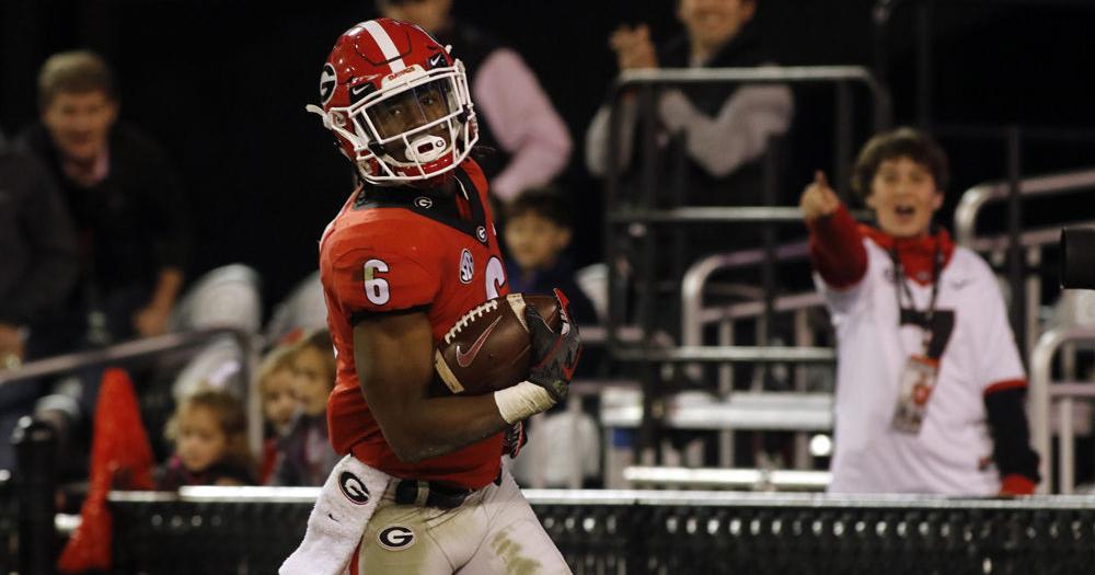 Smart soundbites: James Cook injury update, experimenting at running ...