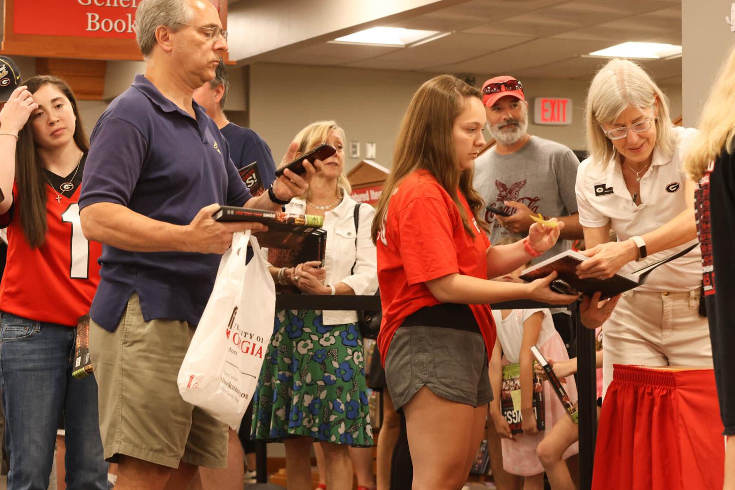 PHOTOS: Kirby Smart and Loran Smith Book Signing Event | Multimedia ...