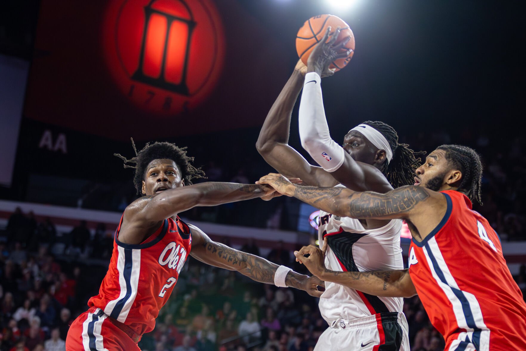 PHOTOS: UGA Men's Basketball vs. Ole Miss | Multimedia | redandblack.com