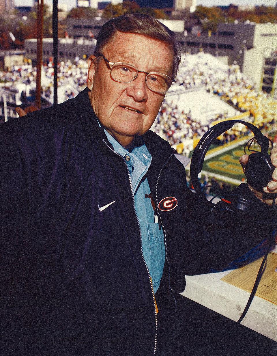 Larry Munson: Remembering the voice of a legend | Georgia Sports ...