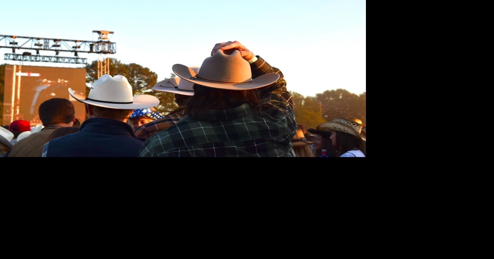 El primer rodeo anual de Georgia atrae multitudes a Athens | En-espanol ...