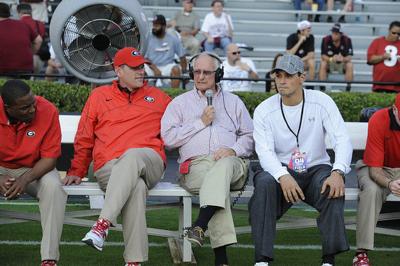 Longtime Georgia staff member Loran Smith hospitalized | Football | redandblack.com