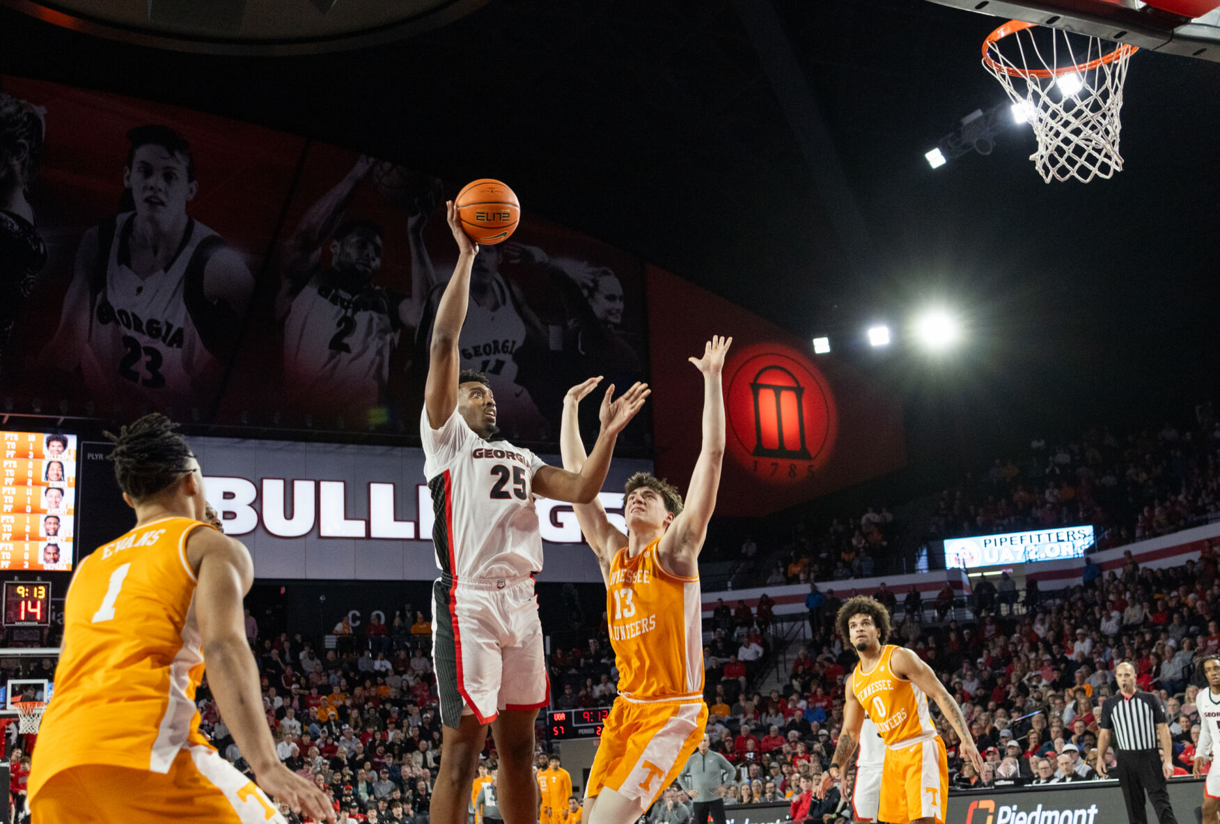 PHOTOS: UGA Men's Basketball vs. Tennessee | Multimedia | redandblack.com