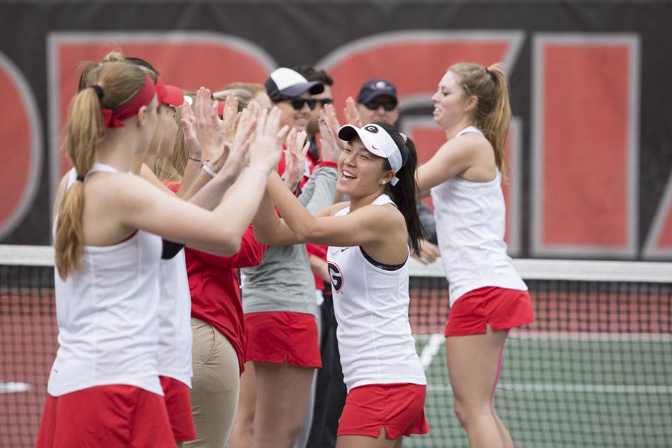Georgia women's tennis team uses travel time to study | Sports ...