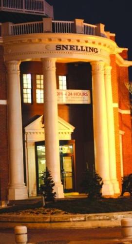 UGA students caught trespassing on Snelling roof | Cops | redandblack.com