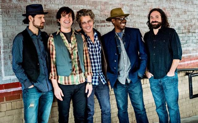 Collective Soul singer takes solo tour home | Variety | redandblack.com