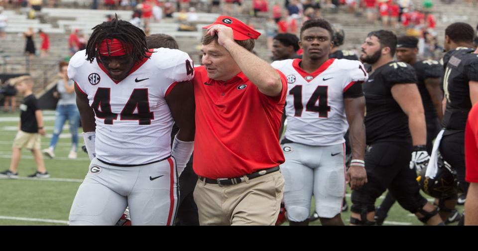 Linebacker Juwan Taylor using competitive nature to fuel strong senior ...