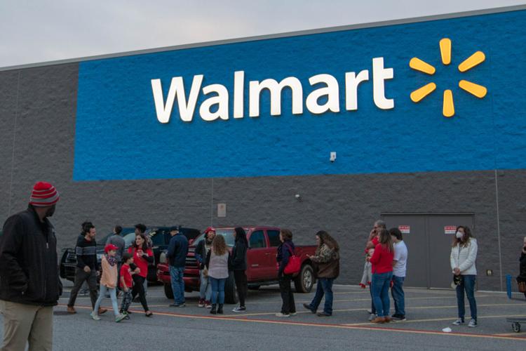 PHOTOS: Athens Walmart hosts photo opportunity with National ...