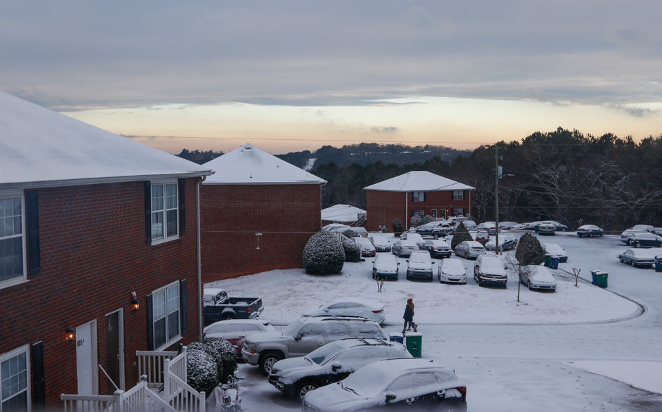 PHOTOS: Snow Day | Multimedia | redandblack.com