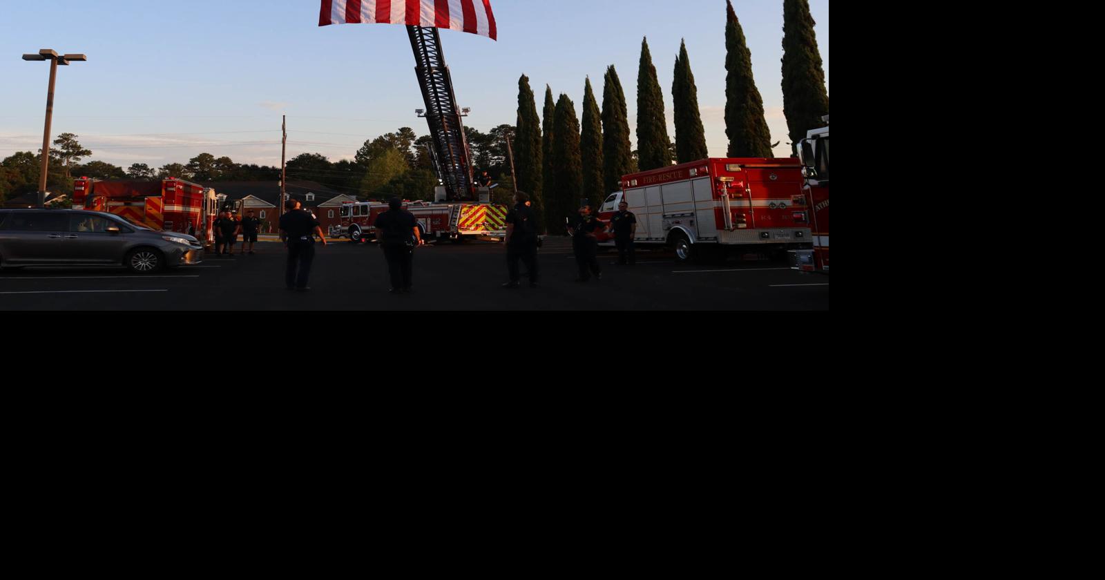 PHOTOS: The Salute to First Responders event | Multimedia | redandblack.com