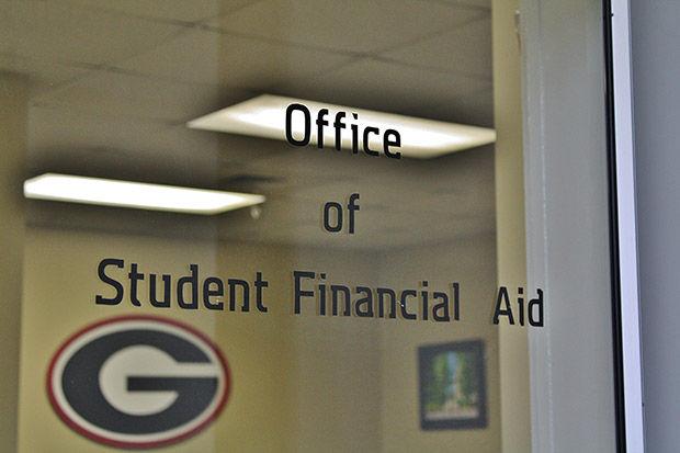 Federal aid falls while student loan debt rises | Campus News ...