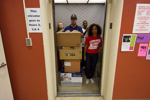 Photo Gallery: Move-In Day | Photo Galleries | redandblack.com