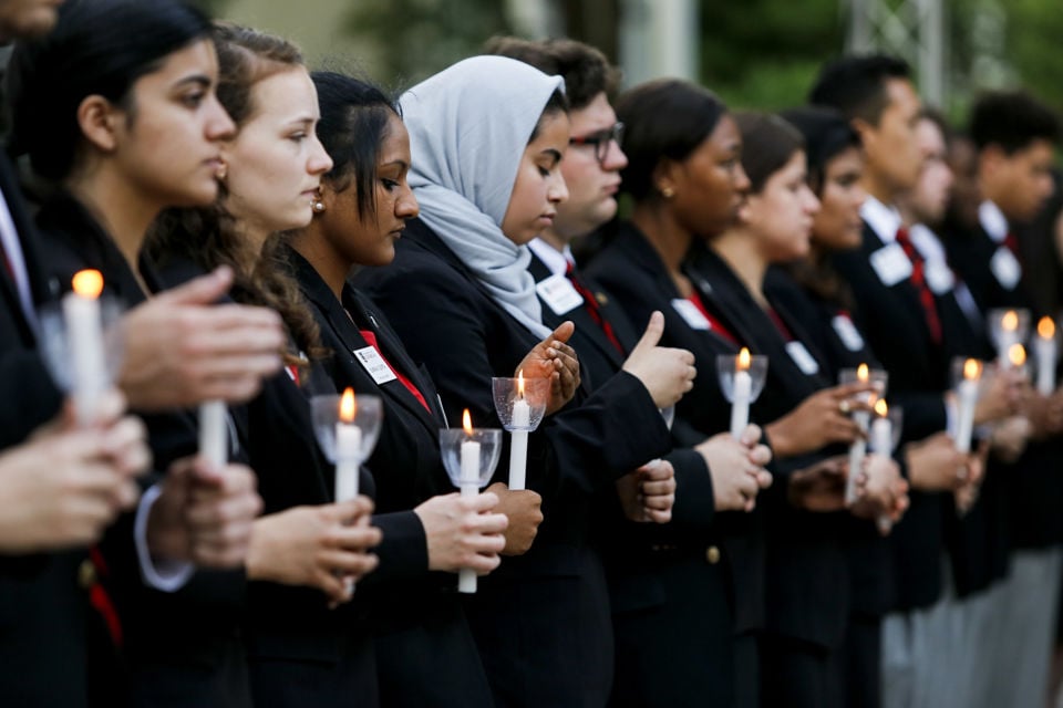 PHOTOS: Candlelight Memorial Vigil | Multimedia | redandblack.com