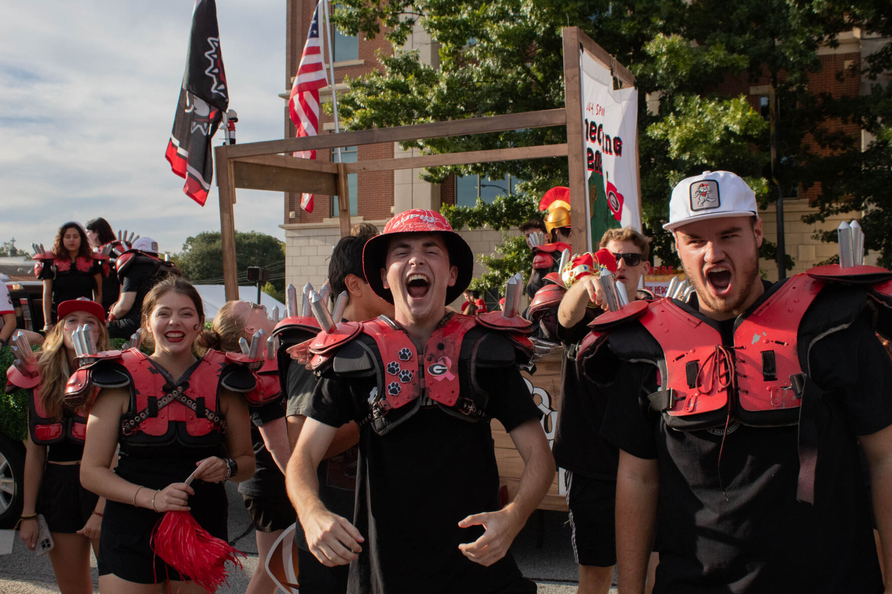 FOTOS: Desfile de Homecoming 2025 de la UGA | En-espanol | redandblack.com
