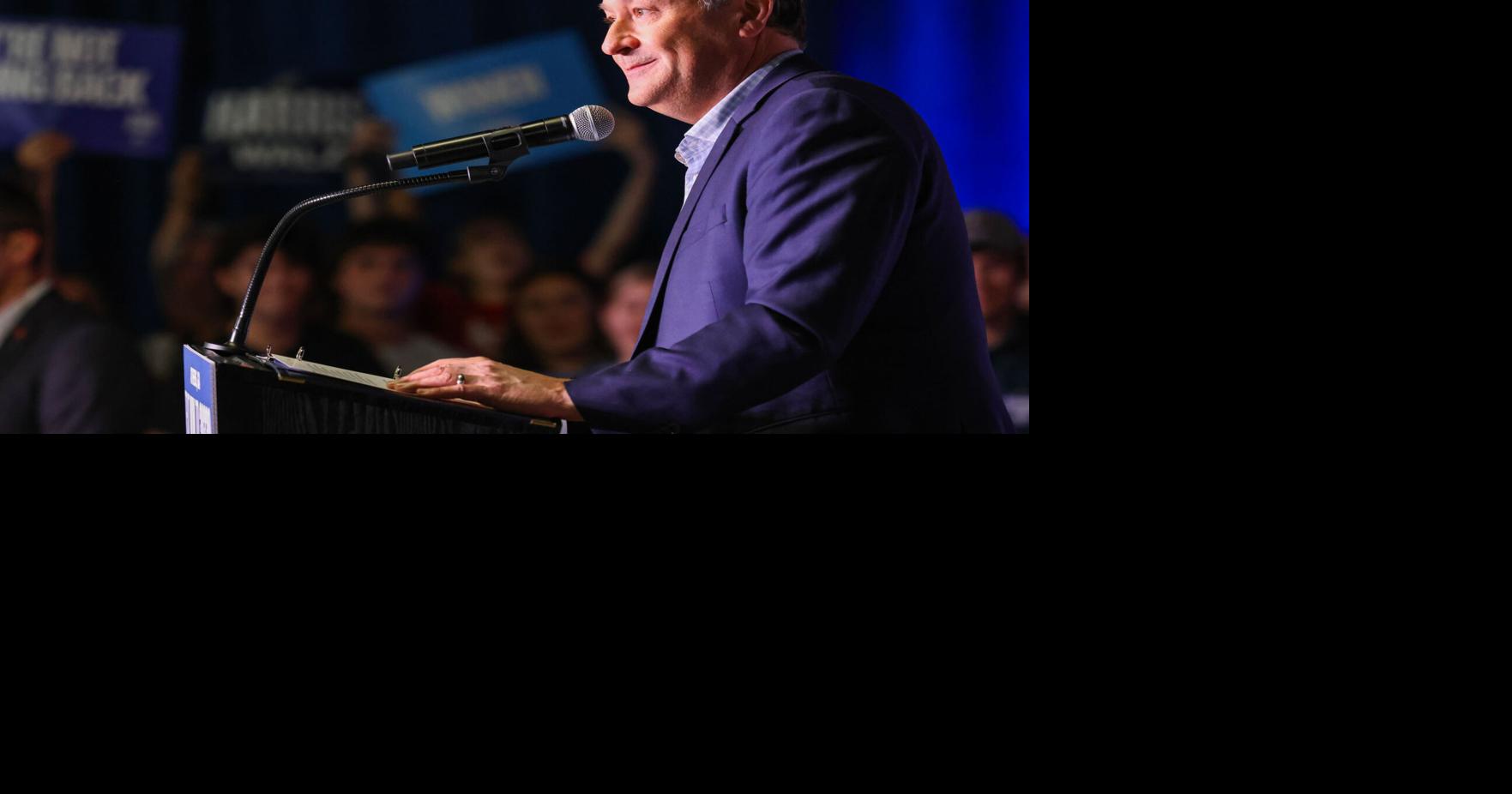 PHOTOS: Second Gentleman Doug Emhoff Visits Athens | Multimedia ...