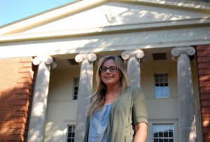 THREE MINUTE INTERVIEW: Jennifer Dill, Blood Money | News | redandblack.com