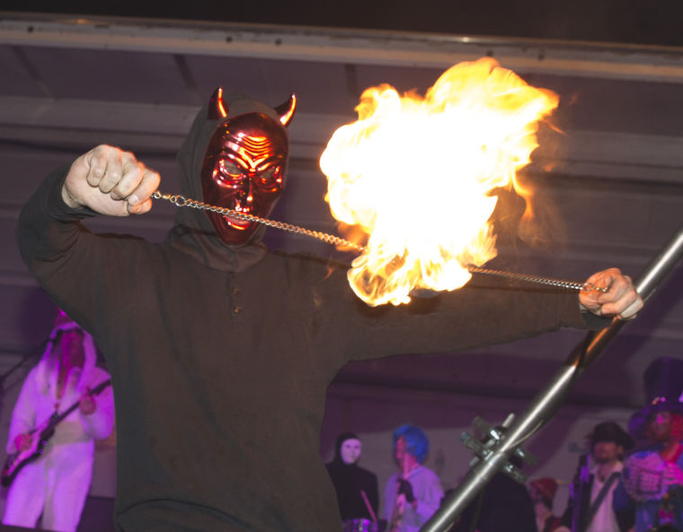 PHOTO GALLERY: Annual Wild Rumpus Halloween Parade | Rbtv | redandblack.com