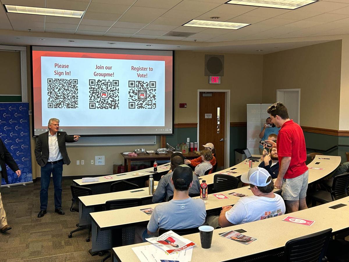 Mike Collins faces backlash at UGA visit | Campus News | redandblack.com