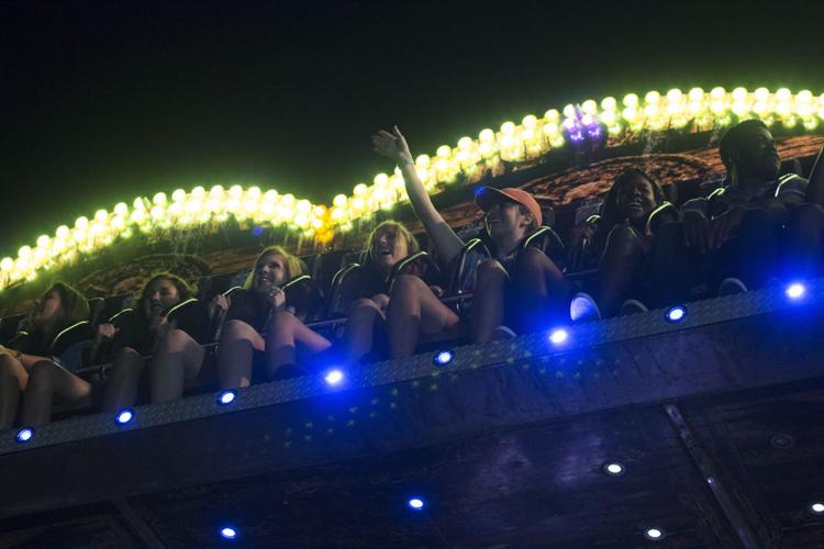 PHOTOS: UGA Homecoming Carnival | Multimedia | redandblack.com