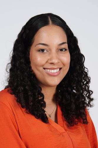 Tori Newman, Football Reporter | | redandblack.com