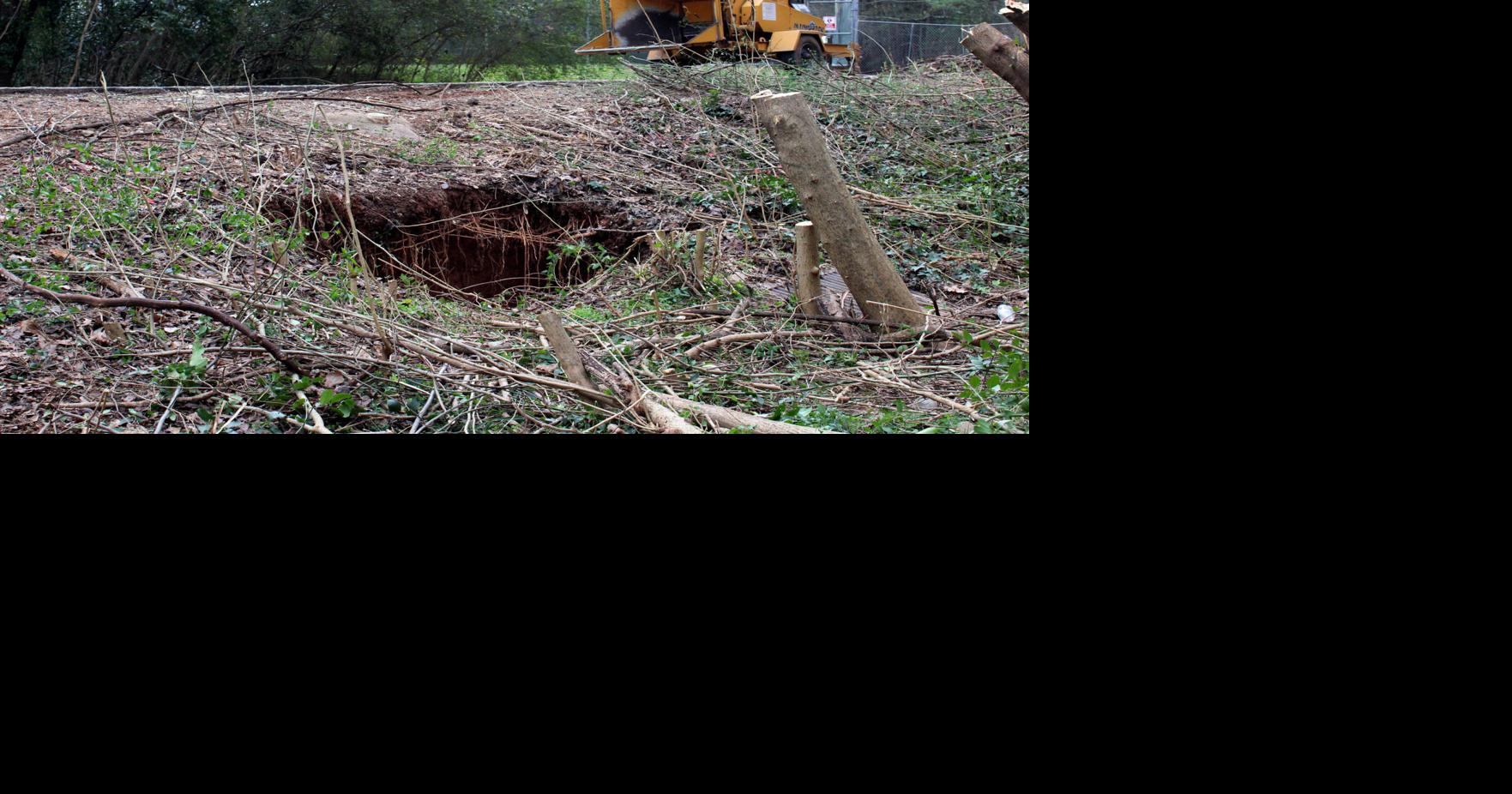 Sinkhole develops at south end of UGA Rec Sports Complex, area closed ...