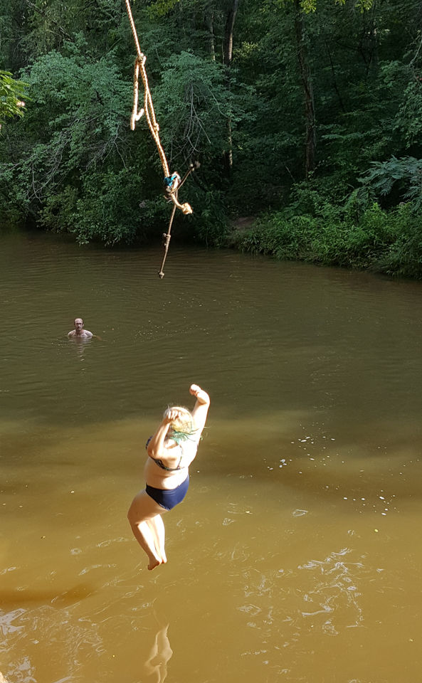 PHOTOS: Summer Spots | Redneck Beach | Arts & Culture | redandblack.com