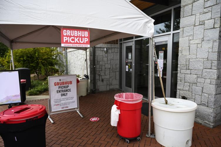 UGA students discuss expectations and realities of dining hall changes ...
