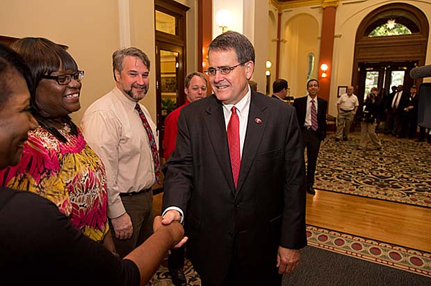 Jere Morehead's day in: UGA welcomes President Morehead | Campus News ...