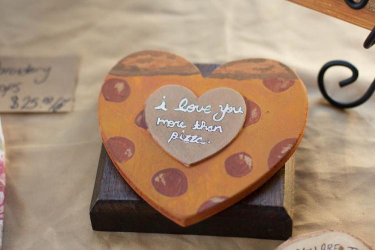 Photo Gallery: Handmade Lovers | Rbtv | redandblack.com