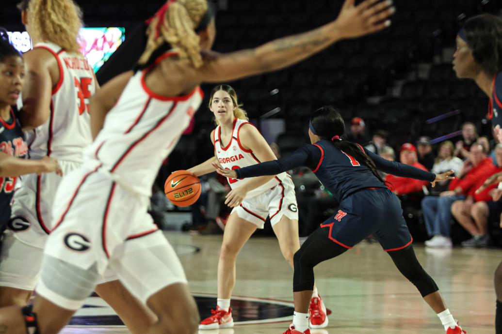 Alisha Lewis fuels offense in Georgia women’s basketball win over ...