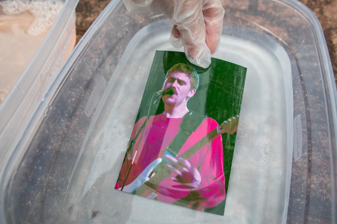 PHOTOS: How to bleach photo prints | Multimedia | redandblack.com