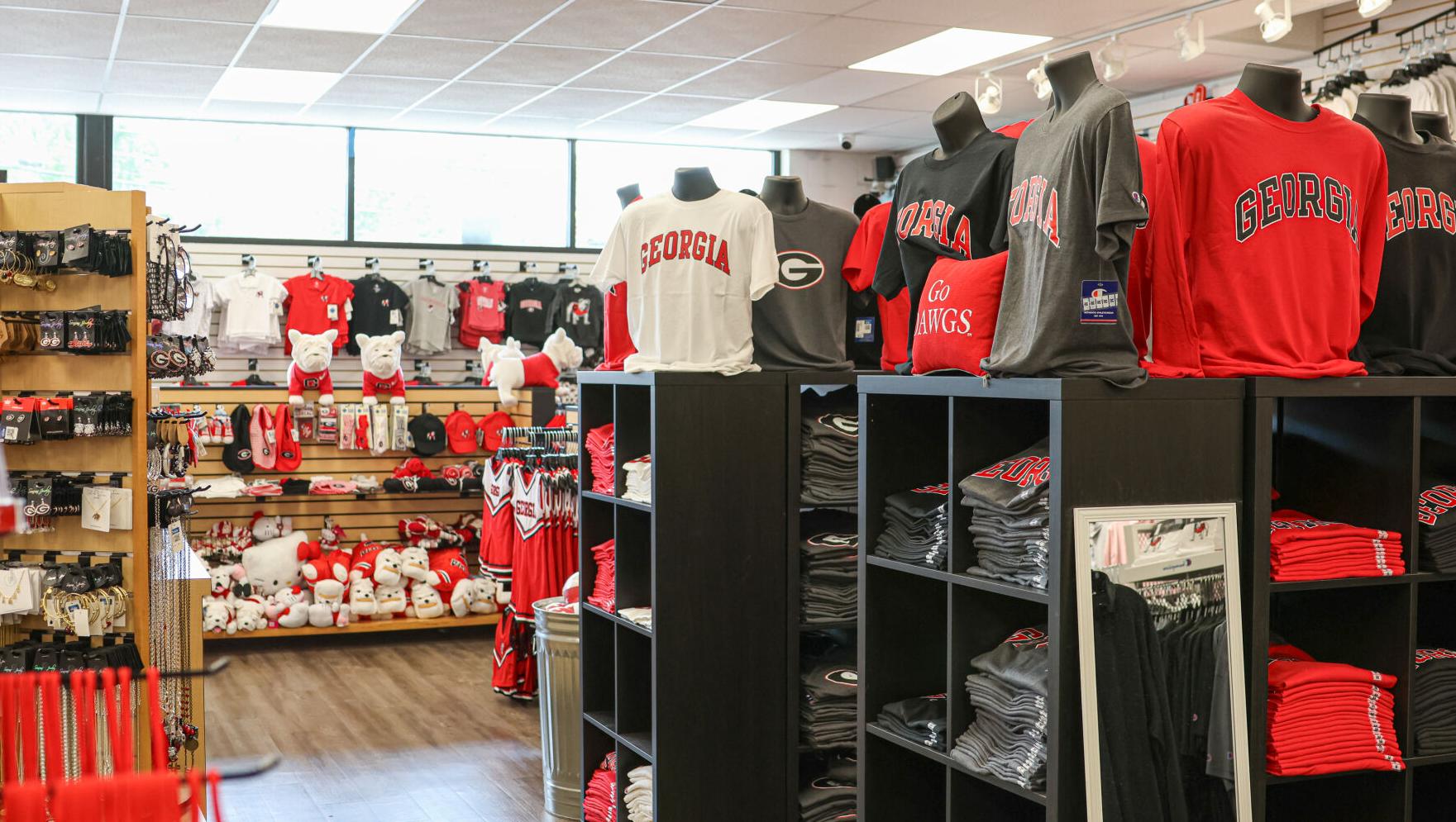 Where to buy UGA merch and gameday outfits in Athens | Tailgate ...
