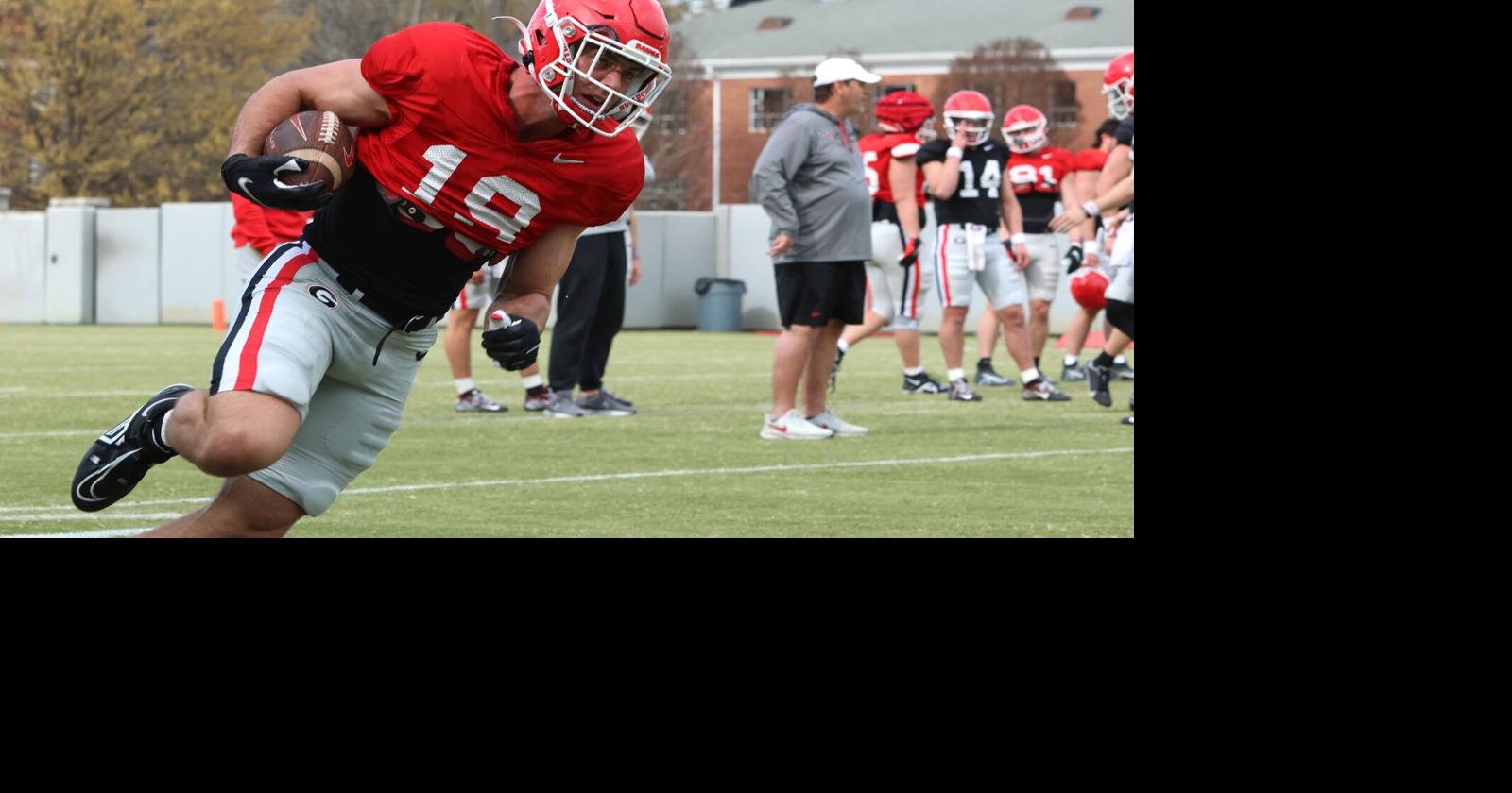 Positional preview: Tight end | Football | redandblack.com