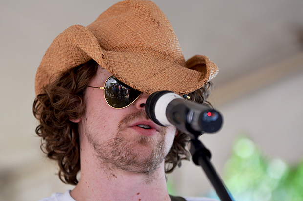 AthFest Insider: Sam Sniper draws in crowd with dark sounds, blues ...