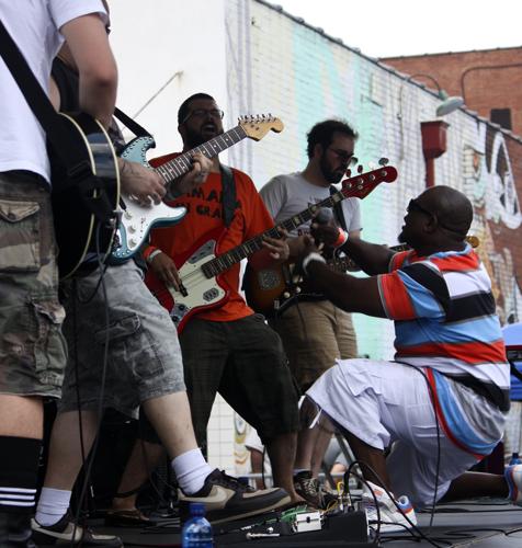 PHOTO GALLERY: Lowdive and Showtime with Special Guest Darius Weems at ...