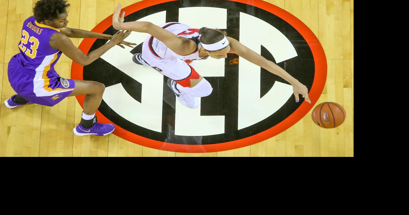 Mackenzie Engram returns after missing part of last basketball season ...