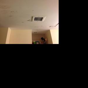 23 instances of mold reported at Reed Hall, students forced to move ...